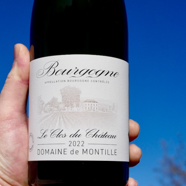 Domaine de Montille Bourgogne 'Le Clos du Chateau de Pulginy-Montrachet ...